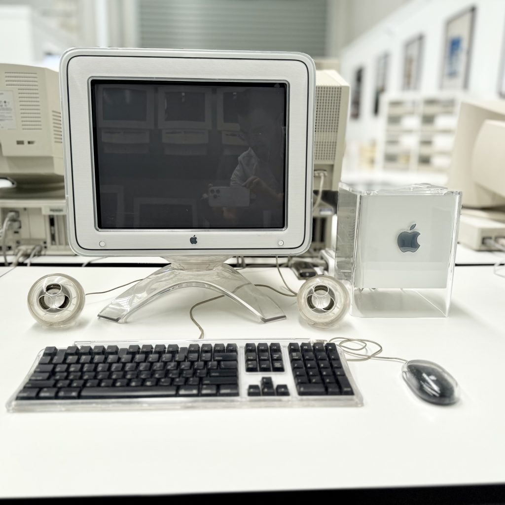 Power Mac G4 Cube – MAC Museum